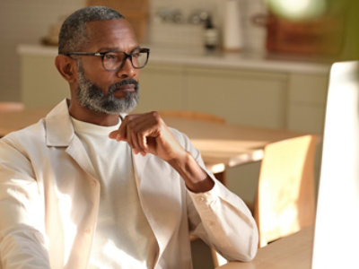 Employee Communication Management | Microsoft Viva Amplify