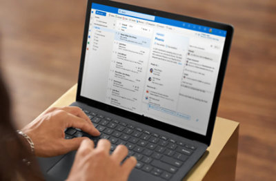 Viva Connections Employee Communication Solution | Microsoft Viva